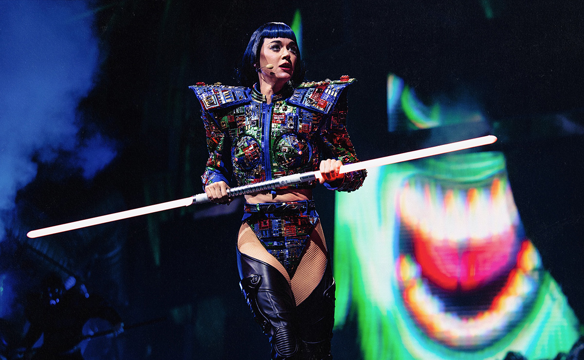 Katy Perry se apresenta em Curitiba em setembro