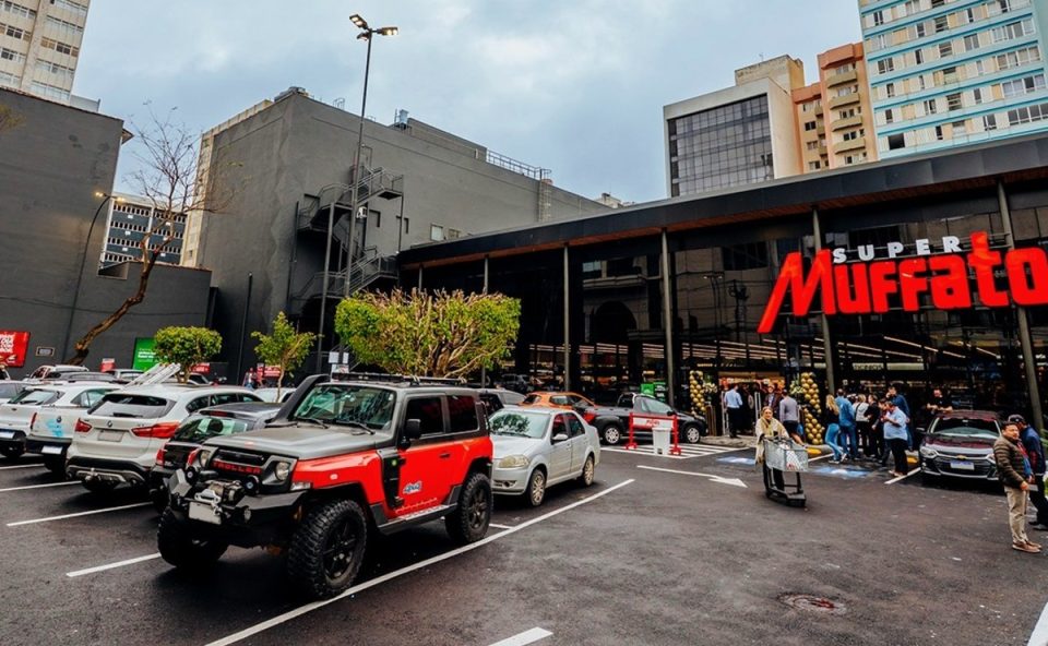 Muffato inaugura supermercado 24h no Centro de Curitiba